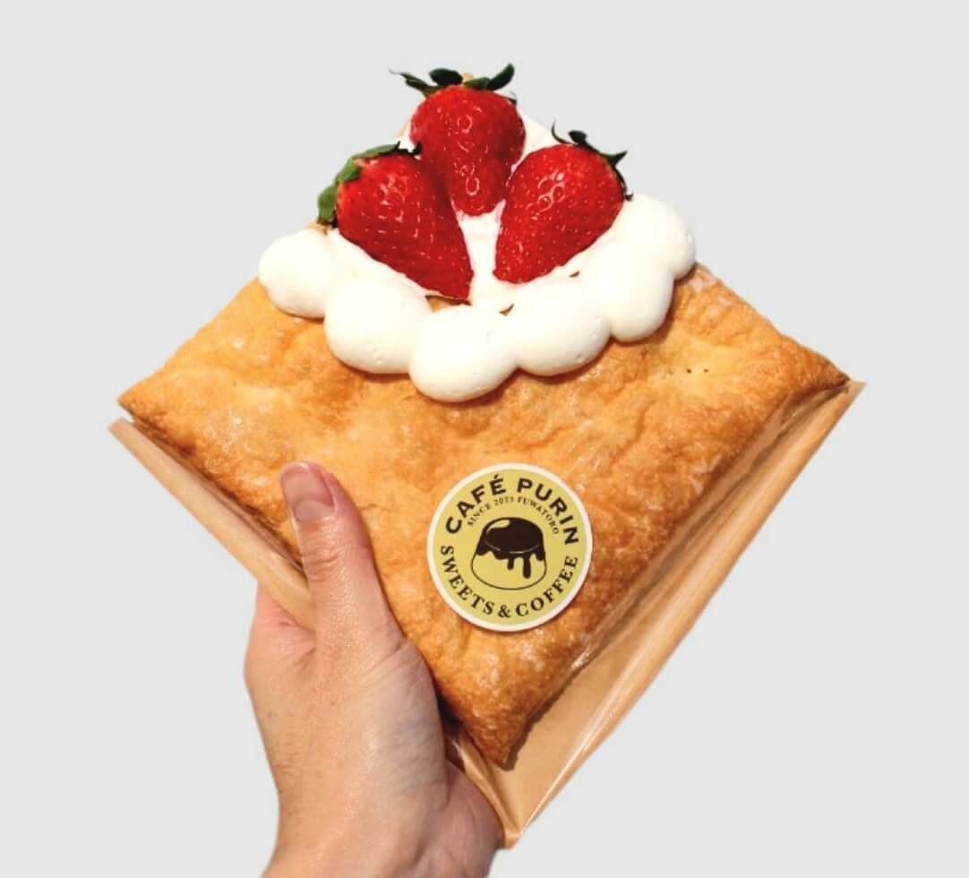 長野市のふわとろプリン専門店「CAFE PURIN」 “かぶりついて食べる”プリンミルフィーユが新登場